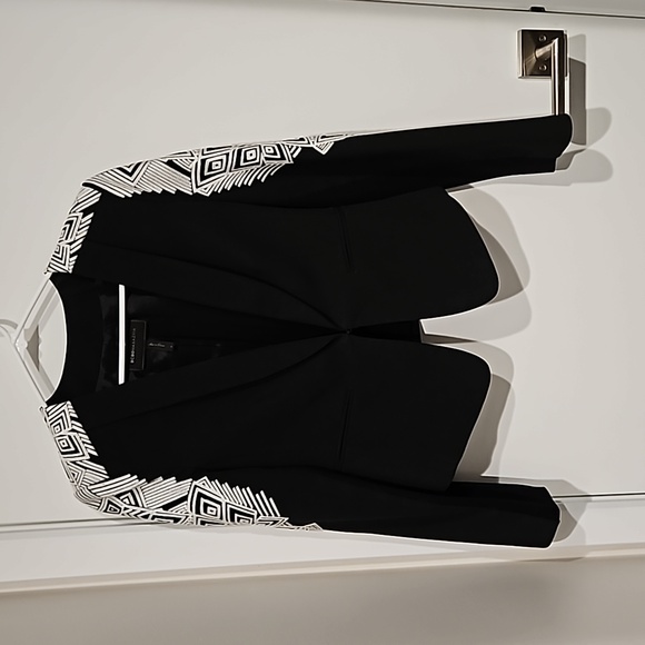 BCBGMaxAzria | Jackets & Coats | Bcbg Blazer | Poshmark